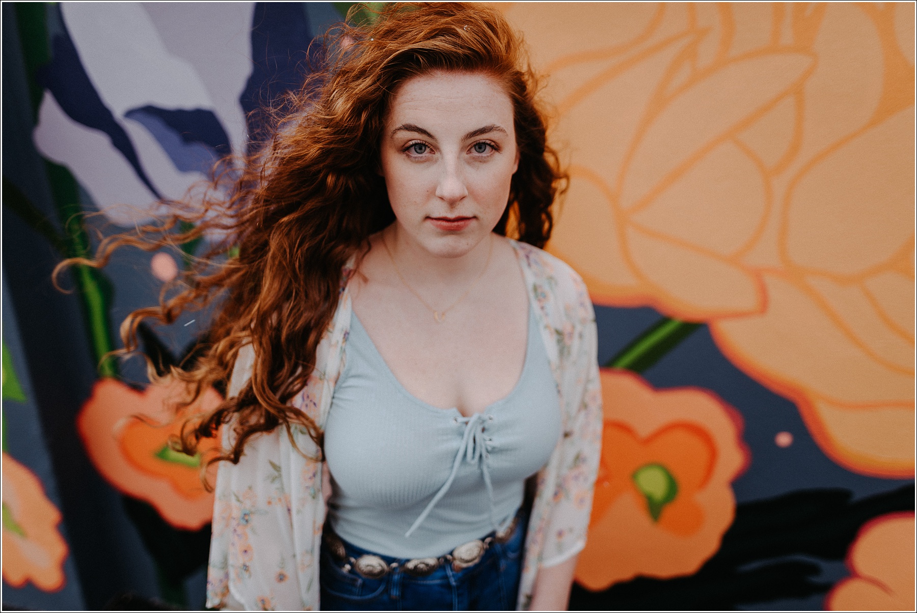 5 Tips for Choosing a Headshot Background - sarahlaughlandphotography.com