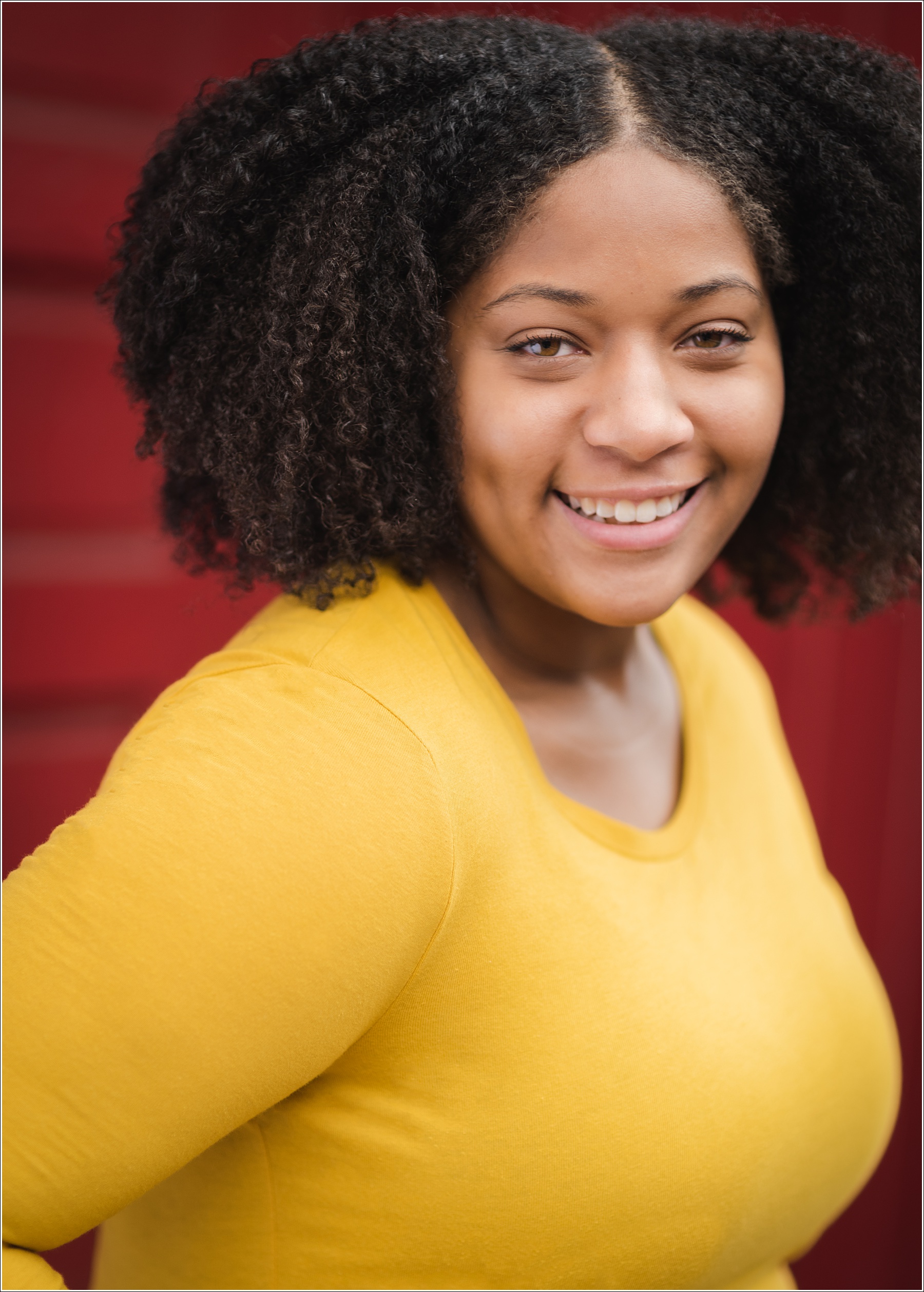 5 Tips for Choosing a Headshot Background - sarahlaughlandphotography.com